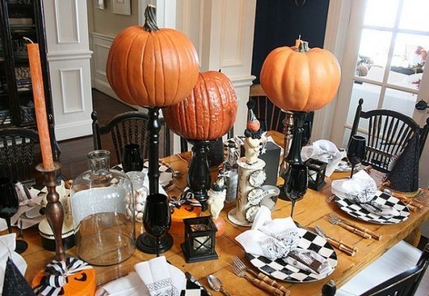 18 Scary Halloween Table Decorations | Decor Or Design