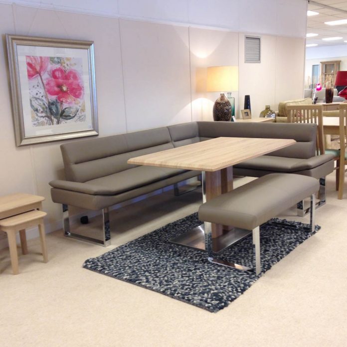 Corner Dining Table Ideas For Smart Homes | Decor Or Design