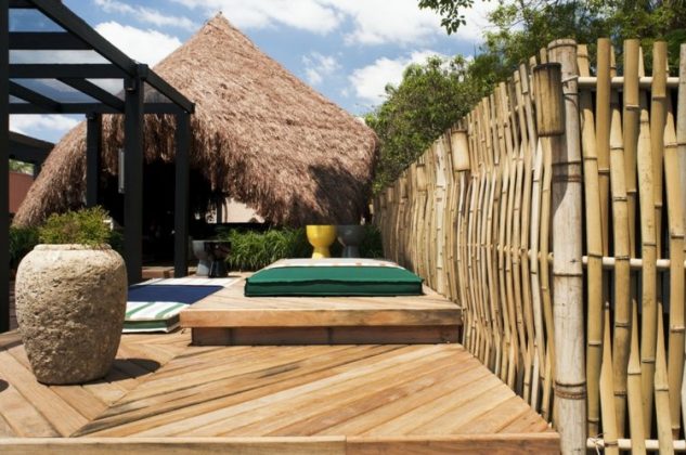 10 Best Pool Fence Ideas With Pictures | Decor Or Design