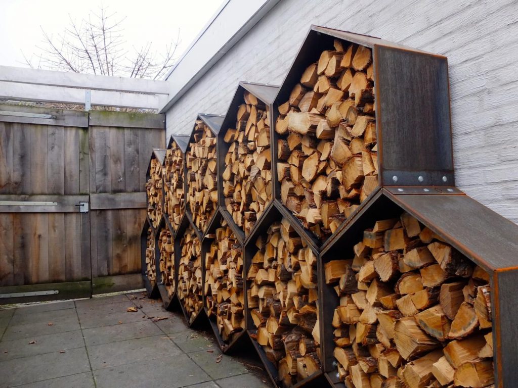 DIY Outdoor Firewood Rack Ideas and Designs for 2018 | Decor Or Design